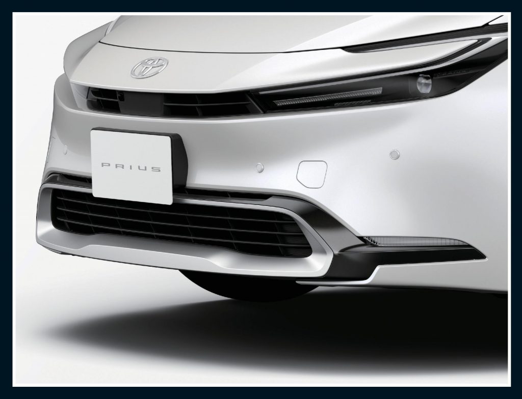 【トヨタ新型プリウスPHV2023年】新型プリウスPHVと新型プリウスHVの違いを比較！見分け方、燃費ご紹介いたします