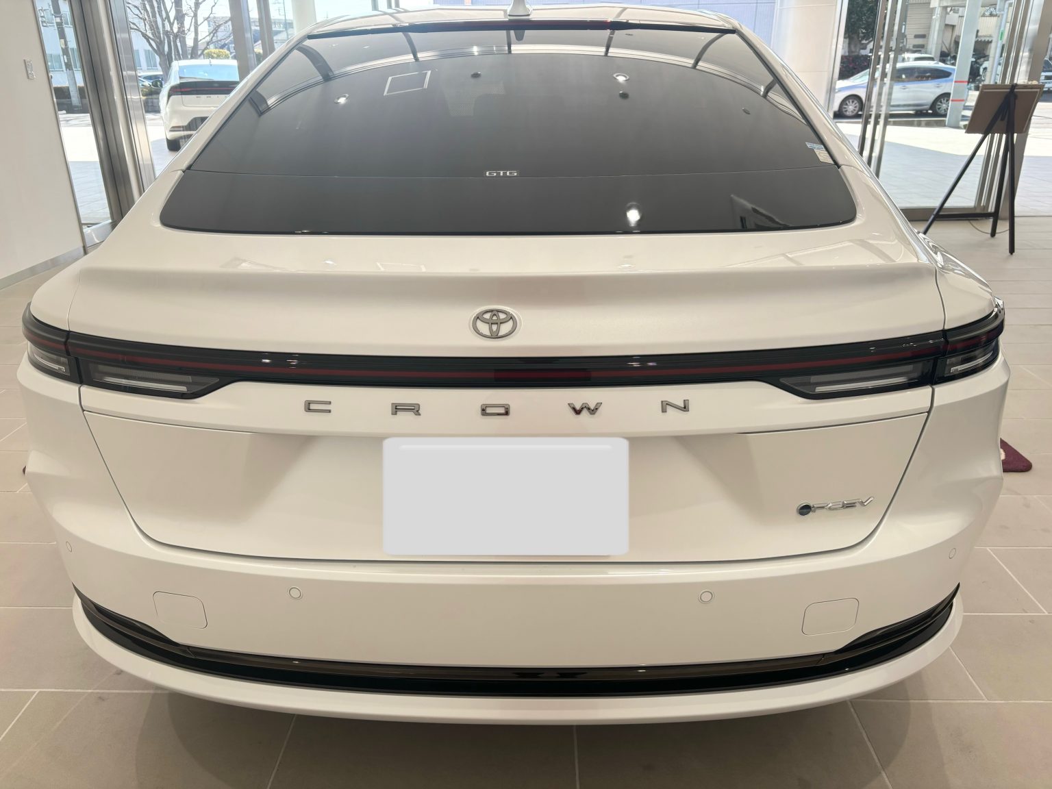 『新型クラウン セダンタイプ（FCEV車）』ご納車のお客様をご紹介！水素で走るクラウンを徹底解説！【群馬トヨタ太田竜舞店】 - 太田竜舞店