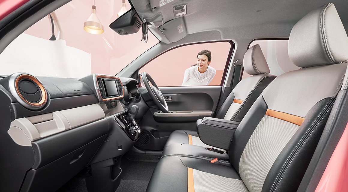 展示車が新しく登場しました！従来のパッソの魅力とPASSO MODA “Charm”を徹底解説！ お役立ち情報 展示車が新しく登場しました ...